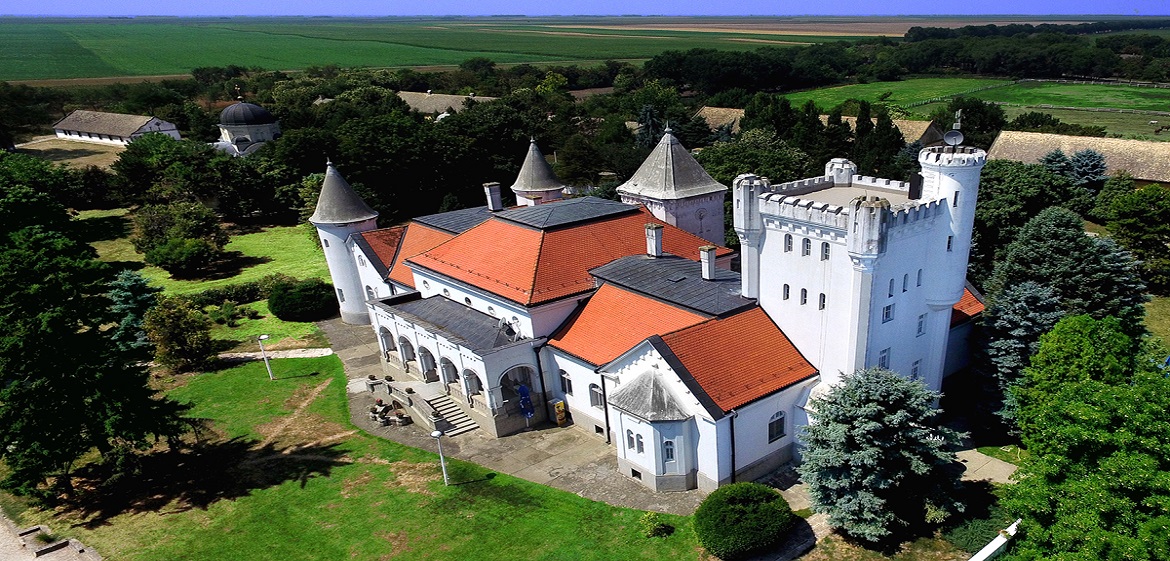 Dvorci Vojvodine i čenejski salaši - Turistička agencija Magelan, Novi Sad